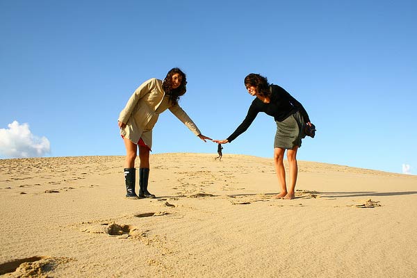 50 Forced Perspective Photographs around the world - Most Inspiring ...